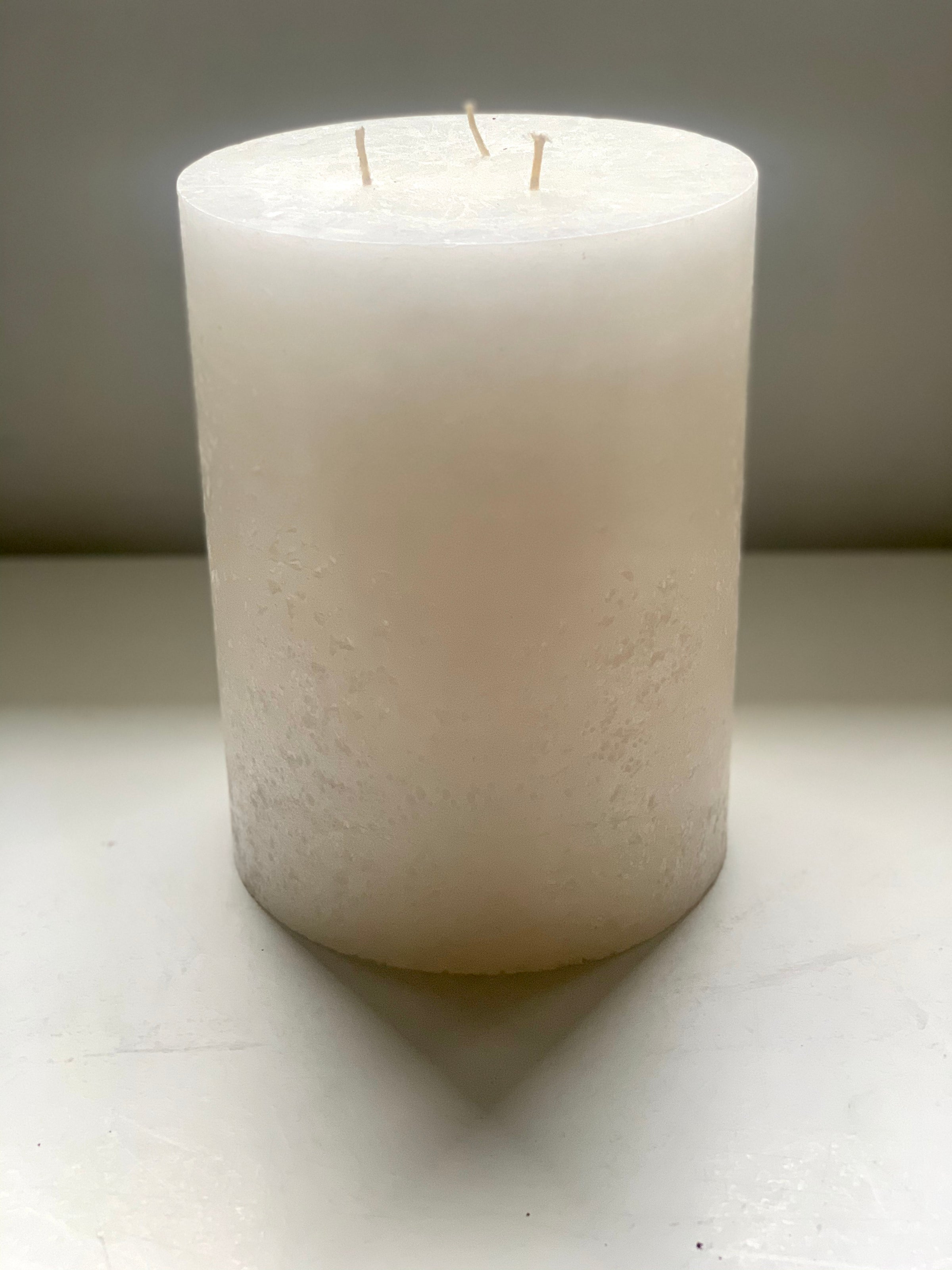 Rustic Pillars - Wide – Moontree Studio